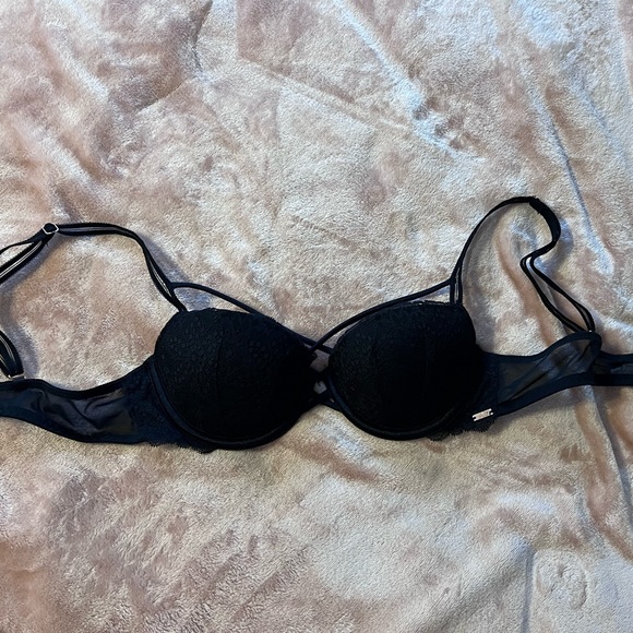 PINK Victoria's Secret | Intimates & Sleepwear | Pink Bra Size 34a ...